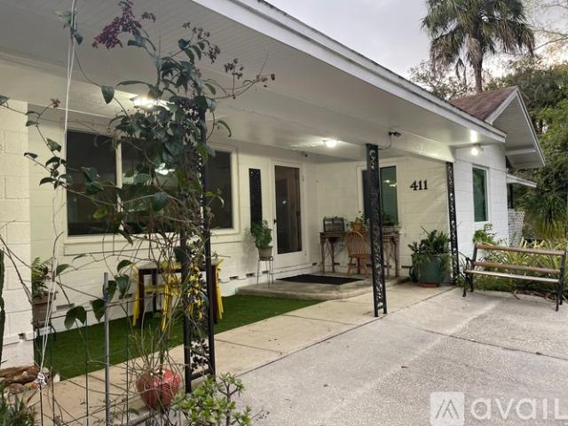 2 BR, 1 BA Apartment 411 West Flora Street, Tampa, FL 33604