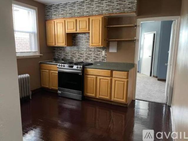 2 BR, 1 BA Apartment 4123 East Roosevelt Boulevard, Unit 2, Philadelphia, PA 19124