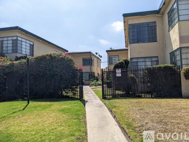 2 BR, 1 BA Apartment 4132 Somerset Dr, Unit 3/4, Los Angeles, CA 90008