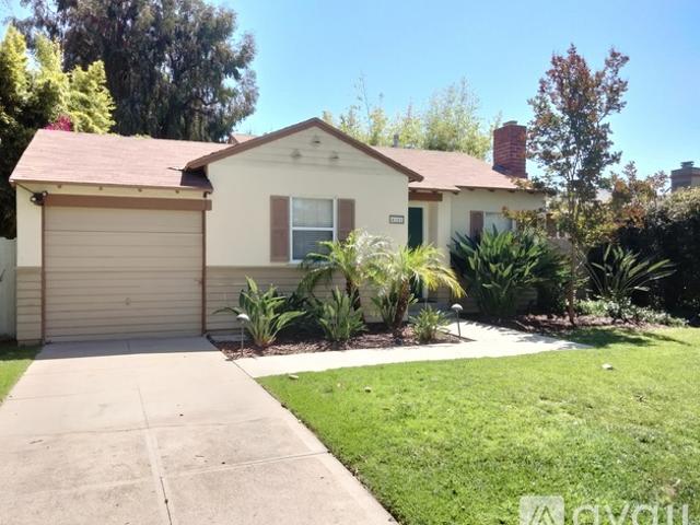 2 BR, 1 BA Apartment 4142 Shadyglade Avenue, Studio City, CA 91604