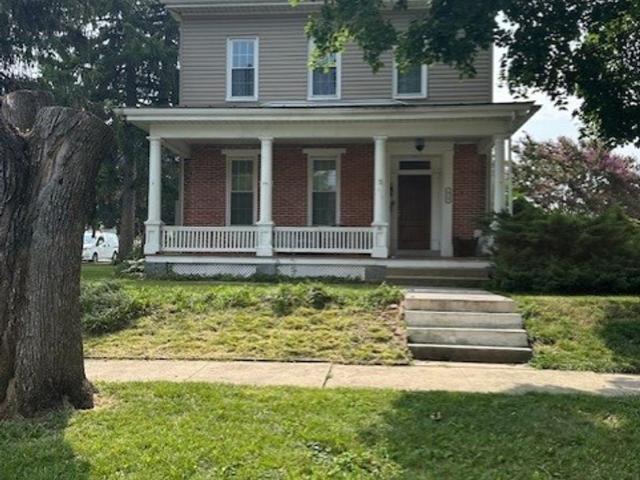 2 BR, 1 BA Apartment 414 E Main St, Palmyra, PA 17078