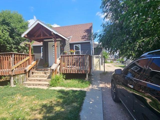 2 BR, 1 BA Apartment 414 E Philadelphia St, Rapid City, SD 57701