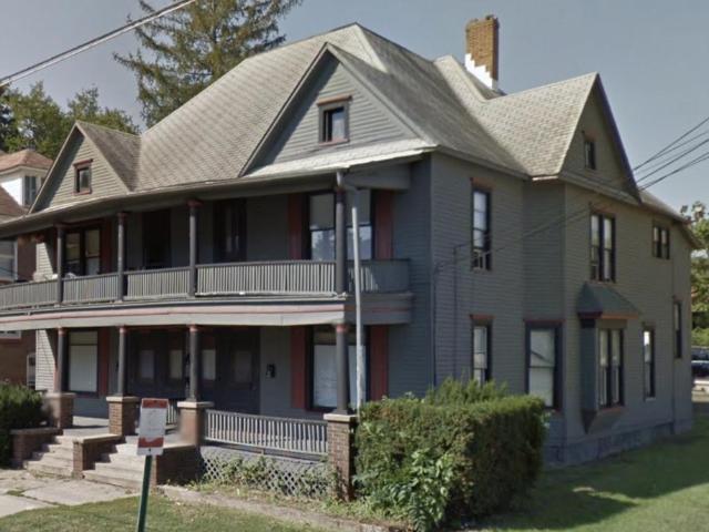 2 BR, 1 BA Apartment 414 S Beaver Ave, Freeport, IL 61032