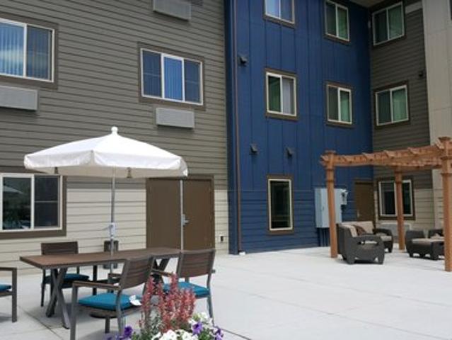 2 BR, 1 BA Apartment 415 Petra Ave Prosser, WA 99350