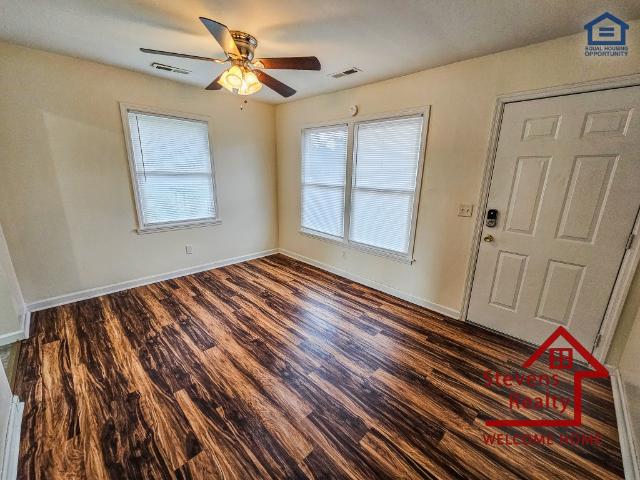 2 BR, 1 BA Apartment 415 Pinecrest St, Mcminnville, TN 37110