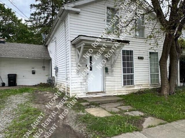 2 BR, 1 BA Apartment 416 East Ave, Elyria, OH 44035