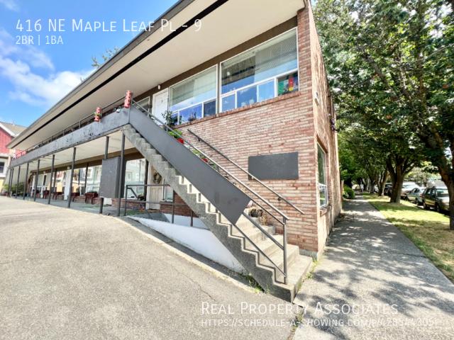 2 BR, 1 BA Apartment 416 NE Maple Leaf Pl, Seattle, WA 98115