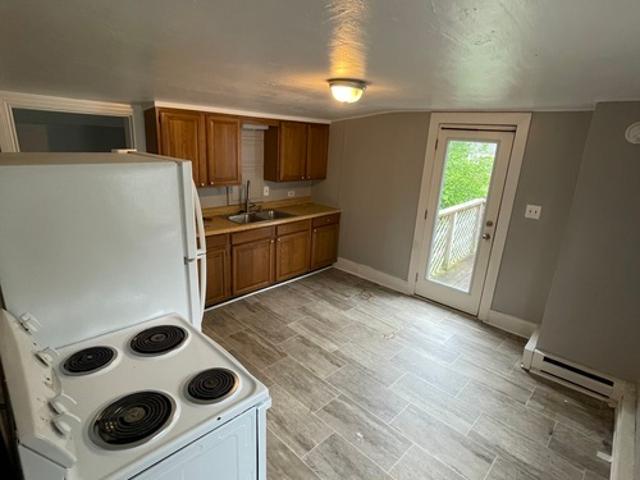 2 BR, 1 BA Apartment 41 Church St, Unit B, Seven Valleys, PA 17360