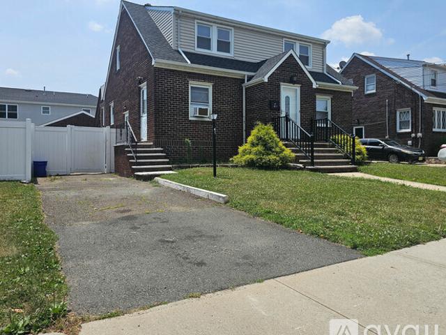2 BR, 1 BA Apartment 41 Elmwood Avenue, Unit Apt #2, Carteret, NJ 07008