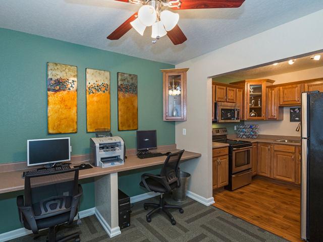 2 BR, 1 BA Apartment 4202 E Pikes Peak Ave Unit 4206 A, Colorado Springs, CO 80909