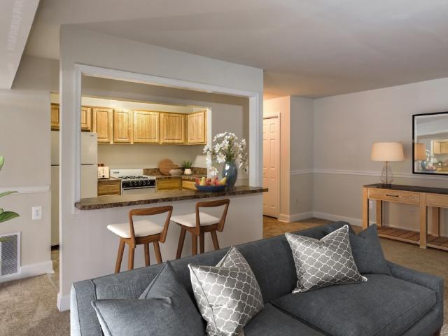 2 BR, 1 BA Apartment 4205 58th Avenue Unit 4305 11, Bladensburg, MD 20710