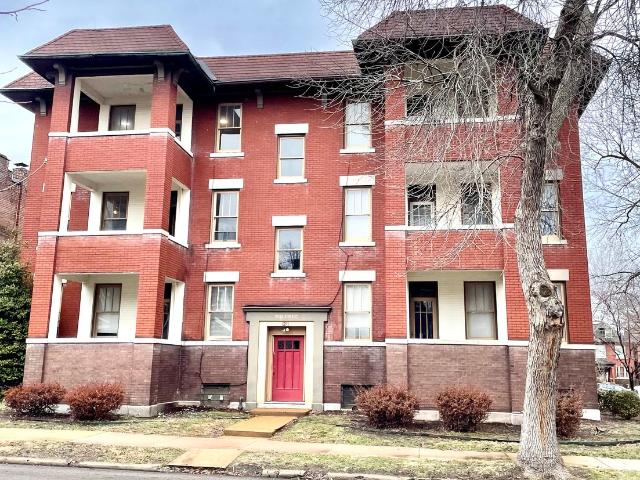 2 BR, 1 BA Apartment 4205 Botanical Ave St. Louis, MO 63110