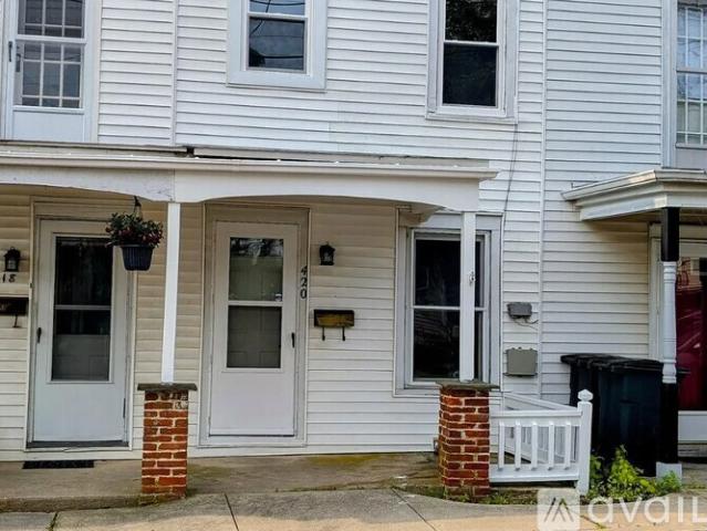 2 BR, 1 BA Apartment 420 W 4th Ave, Parkesburg, PA 19365