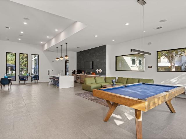2 BR, 1 BA Apartment 420 West Slaughter Lane Unit 04 0416, Austin, TX 78748
