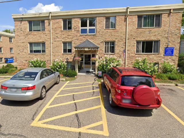 2 BR, 1 BA Apartment 421 Division Street Unit 10, Excelsior, MN 55331