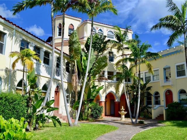 2 BR, 1 BA Apartment 421 Grand Concourse, Miami Shores, FL 33138