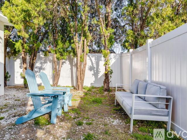 2 BR, 1 BA Apartment 4226 5th Ave N, Unit D, St. Petersburg, FL 33713