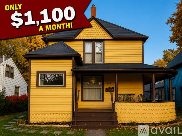 2 BR, 1 BA Apartment 422 N Hamilton St, Unit 2, Ypsilanti, MI 48197