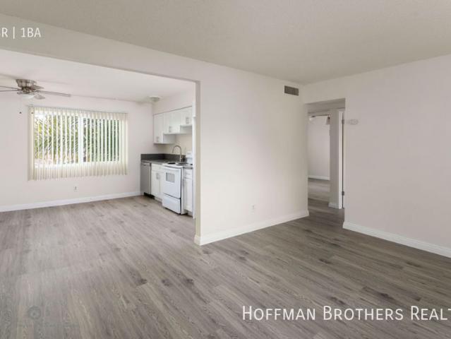 2 BR, 1 BA Apartment 4243 Columbus St, Bakersfield, CA 93306