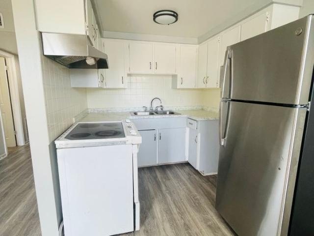 2 BR, 1 BA Apartment 4249 76th Avenue North Unit 2 beds, 1 bath, $1450, Pinellas Park, FL 33781