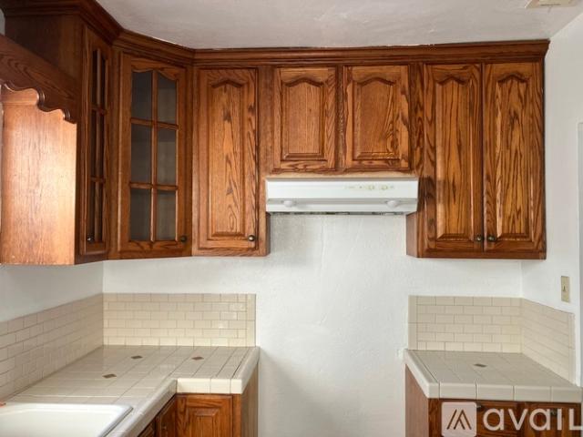 2 BR, 1 BA Apartment 4252 Platt Avenue, Lynwood, CA 90262