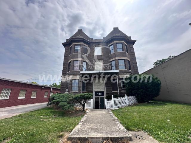 2 BR, 1 BA Apartment 425 3B Vermilion, Danville, IL 61832