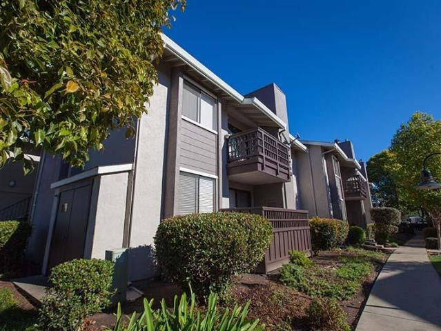 2 BR, 1 BA Apartment 425 West Laurel Drive Unit 321 M, Salinas, CA 93906