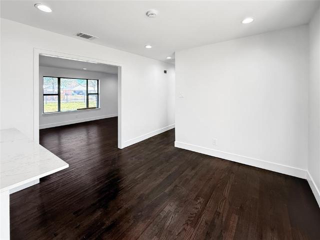 2 BR, 1 BA Apartment 425 Chesier Road, Lancaster, TX 75146