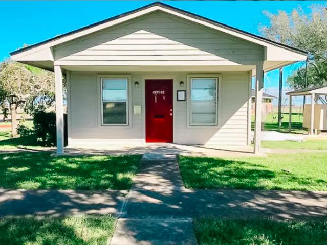 2 BR, 1 BA Apartment 425 FM 631, Taft, TX 78390