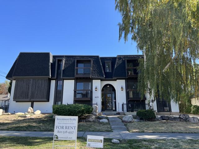 2 BR, 1 BA Apartment 425 S 900 E, Salt Lake City, UT 84102