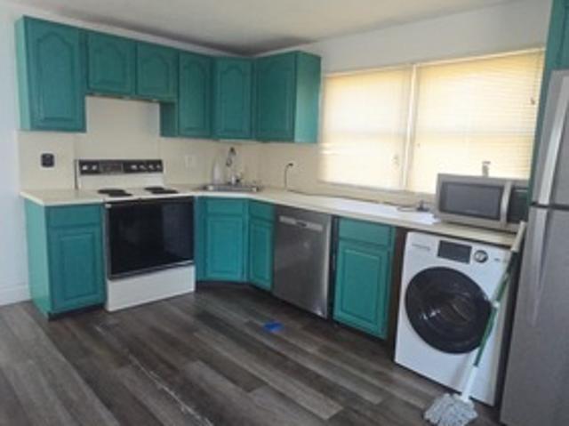 2 BR, 1 BA Apartment 42 Fireplace Lane, Unit 2, Hicksville, NY 11801
