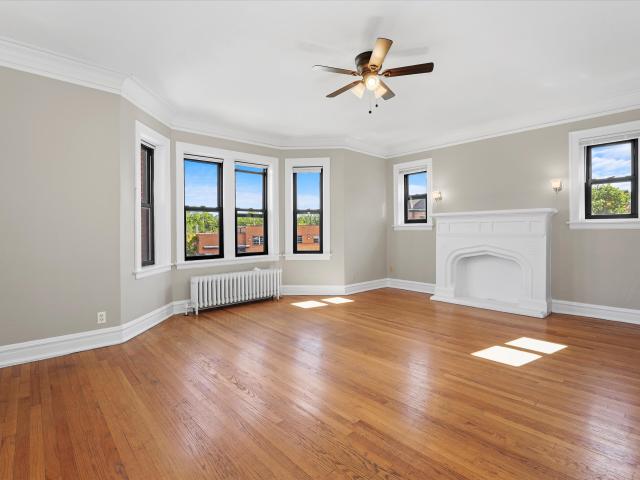2 BR, 1 BA Apartment 42 Lawton Rd, Riverside, IL 60546
