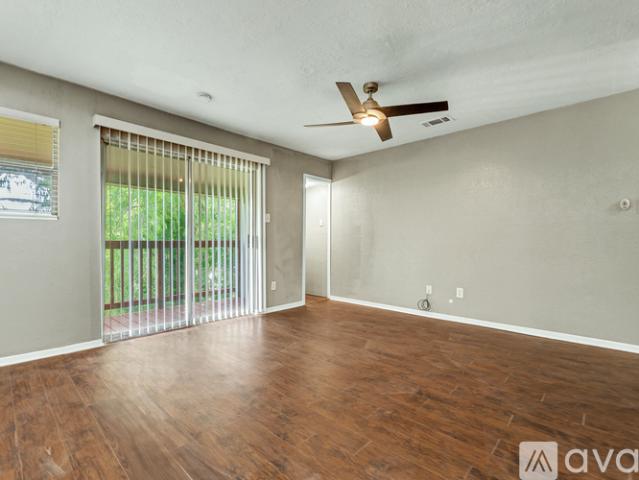 2 BR, 1 BA Apartment 4301 Boyett Street, Unit A, Bryan, TX 77801
