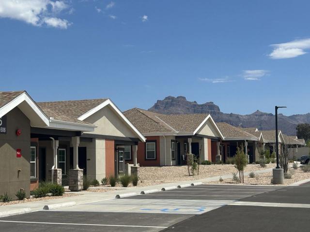2 BR, 1 BA Apartment 430 E. Junction Street Unit 803, Apache Junction, AZ 85119