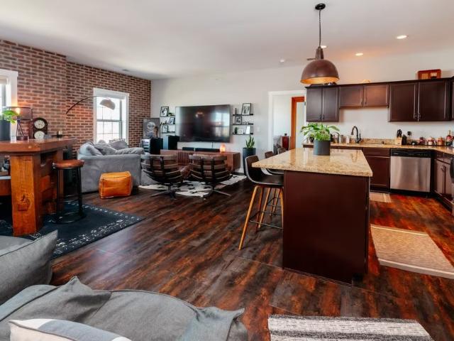 2 BR, 1 BA Apartment 430 East Grand Avenue Unit 207, Beloit, WI 53511