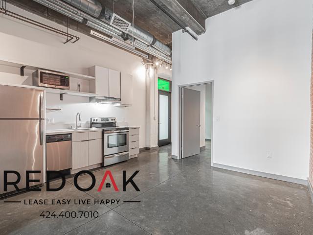 2 BR, 1 BA Apartment 430 S Broadway Ave, Los Angeles, CA 90013