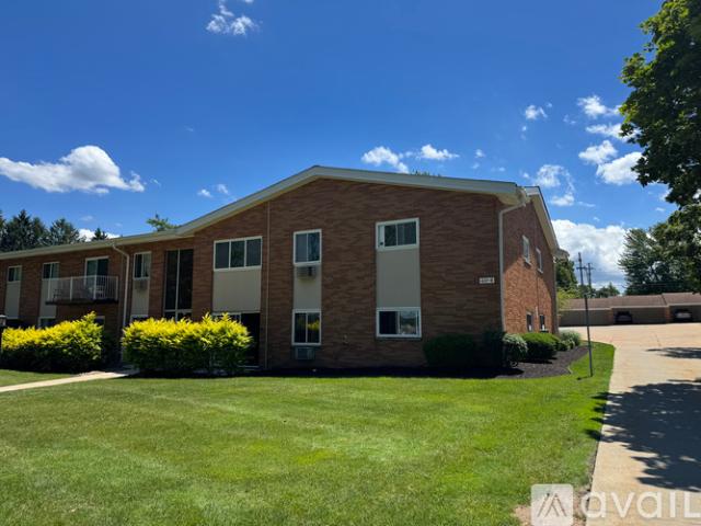 2 BR, 1 BA Apartment 431 Tollis Pkwy, Unit 151B, Broadview Heights, OH 44147