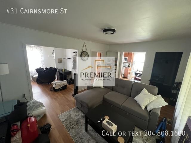 2 BR, 1 BA Apartment 431 Cairnsmore St, Winnipeg, MB R2X 1Y7