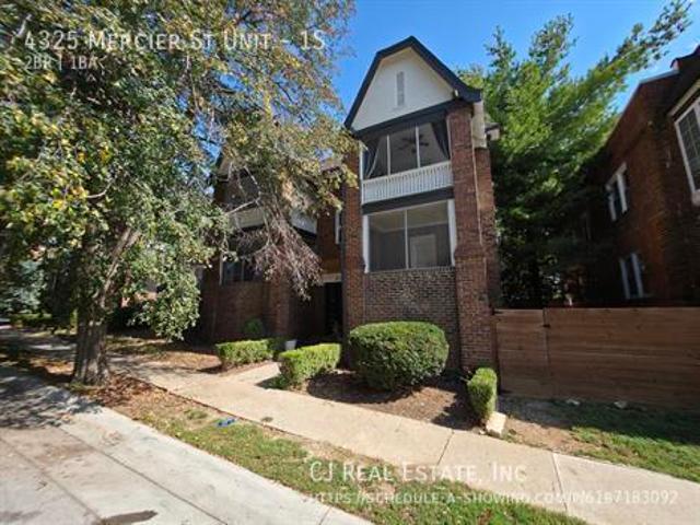 2 BR, 1 BA Apartment 4325 Mercier St Unit, Kansas City, MO 64111
