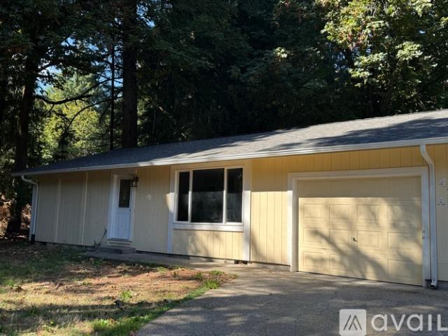 2 BR, 1 BA Apartment 4329 Ridgewood Lane Northwest, Unit #A, Olympia, WA 98502
