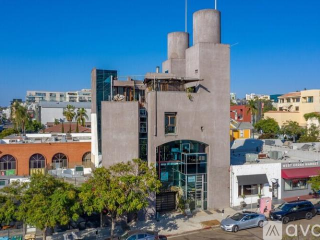 2 BR, 1 BA Apartment 434 W Cedar St, Unit 4, San Diego, CA 92101