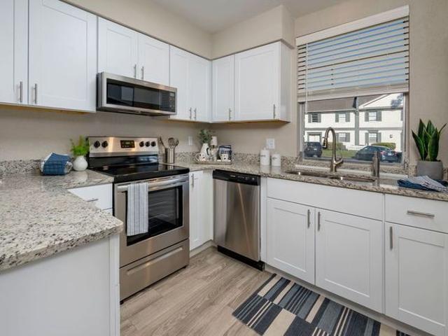 2 BR, 1 BA Apartment 4375 Confederate Point Rd Unit 08C, Jacksonville, FL 32210