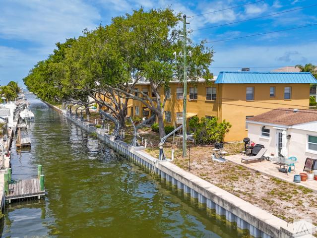 2 BR, 1 BA Apartment 439 Paula Dr S, Unit 101, Dunedin, FL 34698