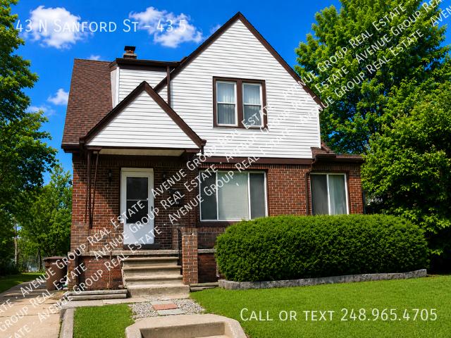 2 BR, 1 BA Apartment 43 N Sanford St, Pontiac, MI 48342