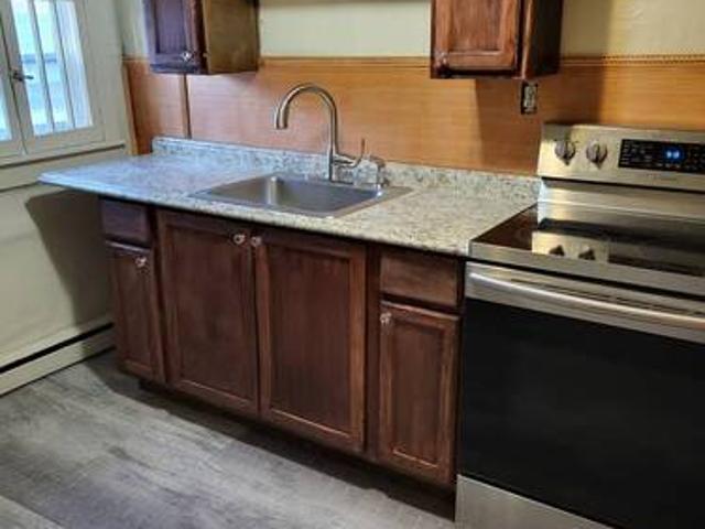 2 BR, 1 BA Apartment 4 Essex Ave, Unit 2, Albany, NY 12205