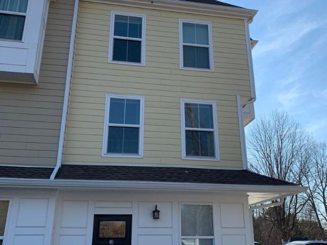 2 BR, 1 BA Apartment 4 U.S. Route 1, York, ME 03909