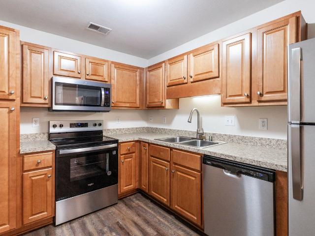 2 BR, 1 BA Apartment 5401 Lowerfield Dr Unit 5301 C203, Louisville, KY 40219