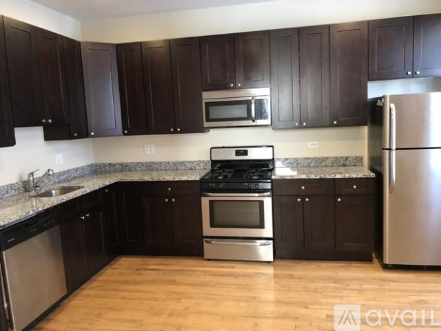 2 BR, 1 BA Apartment 5407 N Ravenswood Ave, Unit 1R, Chicago, IL 60640