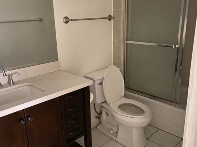 2 BR, 1 BA Apartment 542 E Rhea St, Unit 3, Long Beach, CA 90806