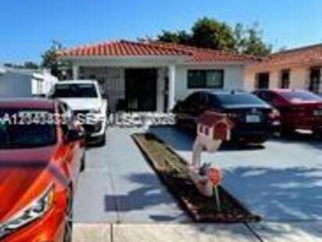 2 BR, 1 BA Apartment 547 E 15th St, Hialeah, FL 33010